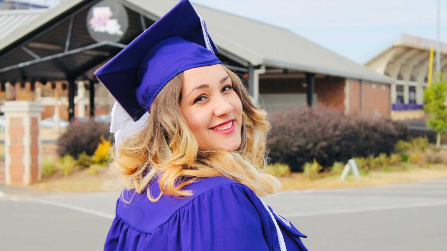 What Age Do You Graduate College?